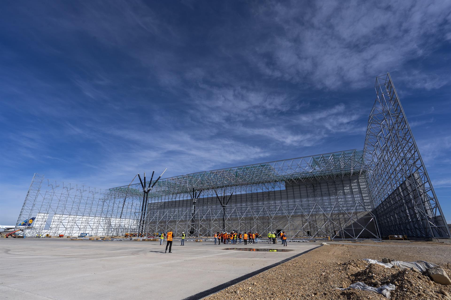 El aeropuerto de Teruel tendrá el hangar más grande de España