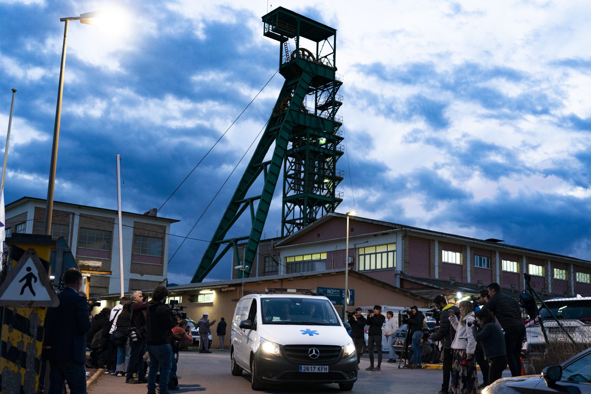 Mueren tres trabajadores en una mina en Súria, Barcelona