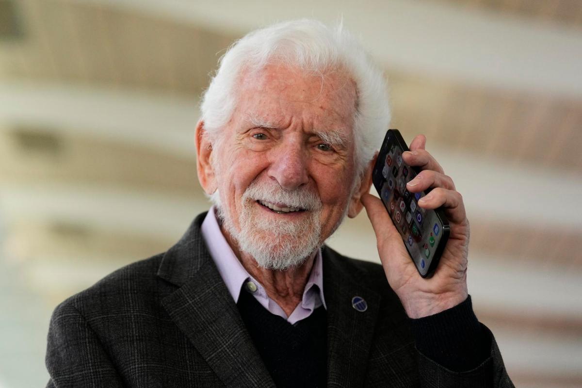 Cellphone inventor Martin Cooper: We’re only at the very beginning ...