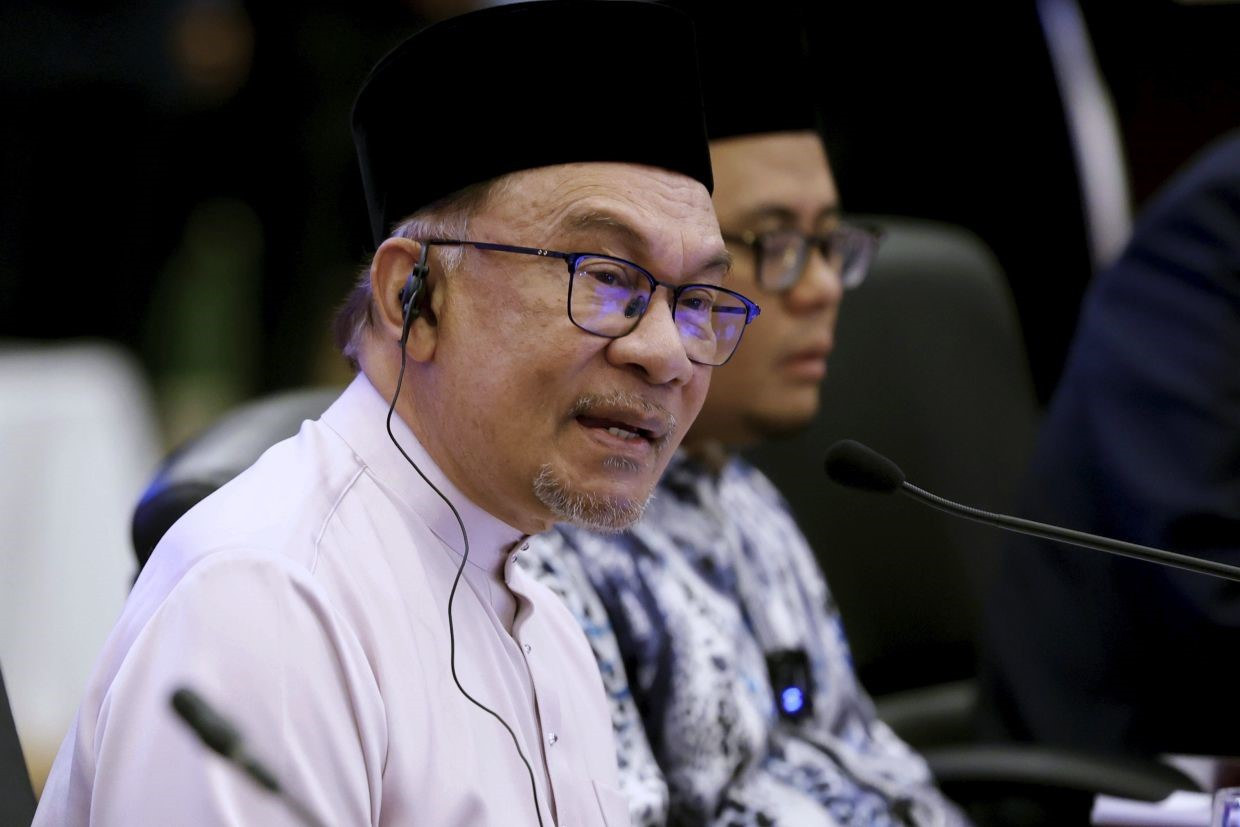 Anwar Ibrahim Defiende Acusaciones de Financiamiento Electoral con ...
