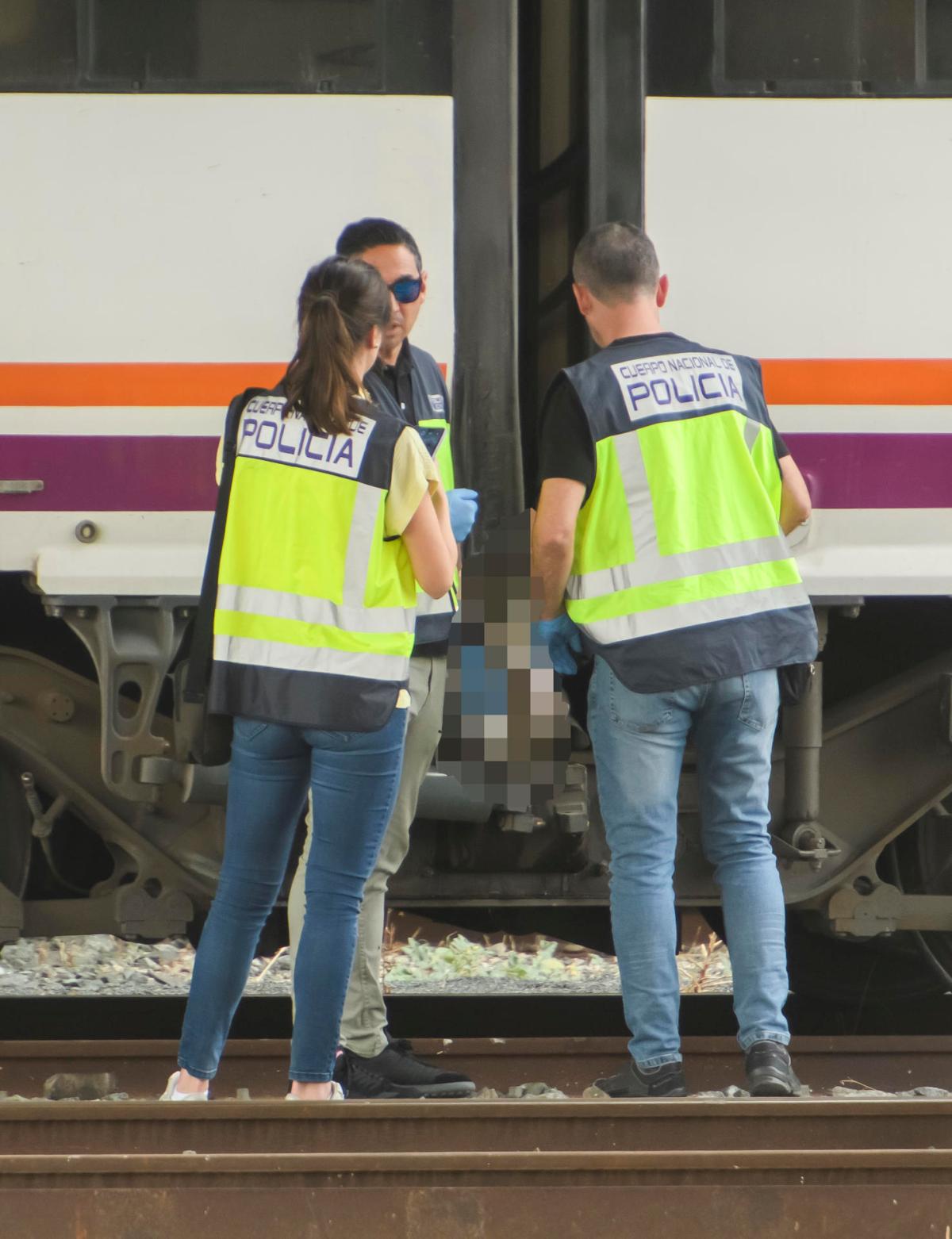 Body of missing Spanish teenager found between two train carriages in ...