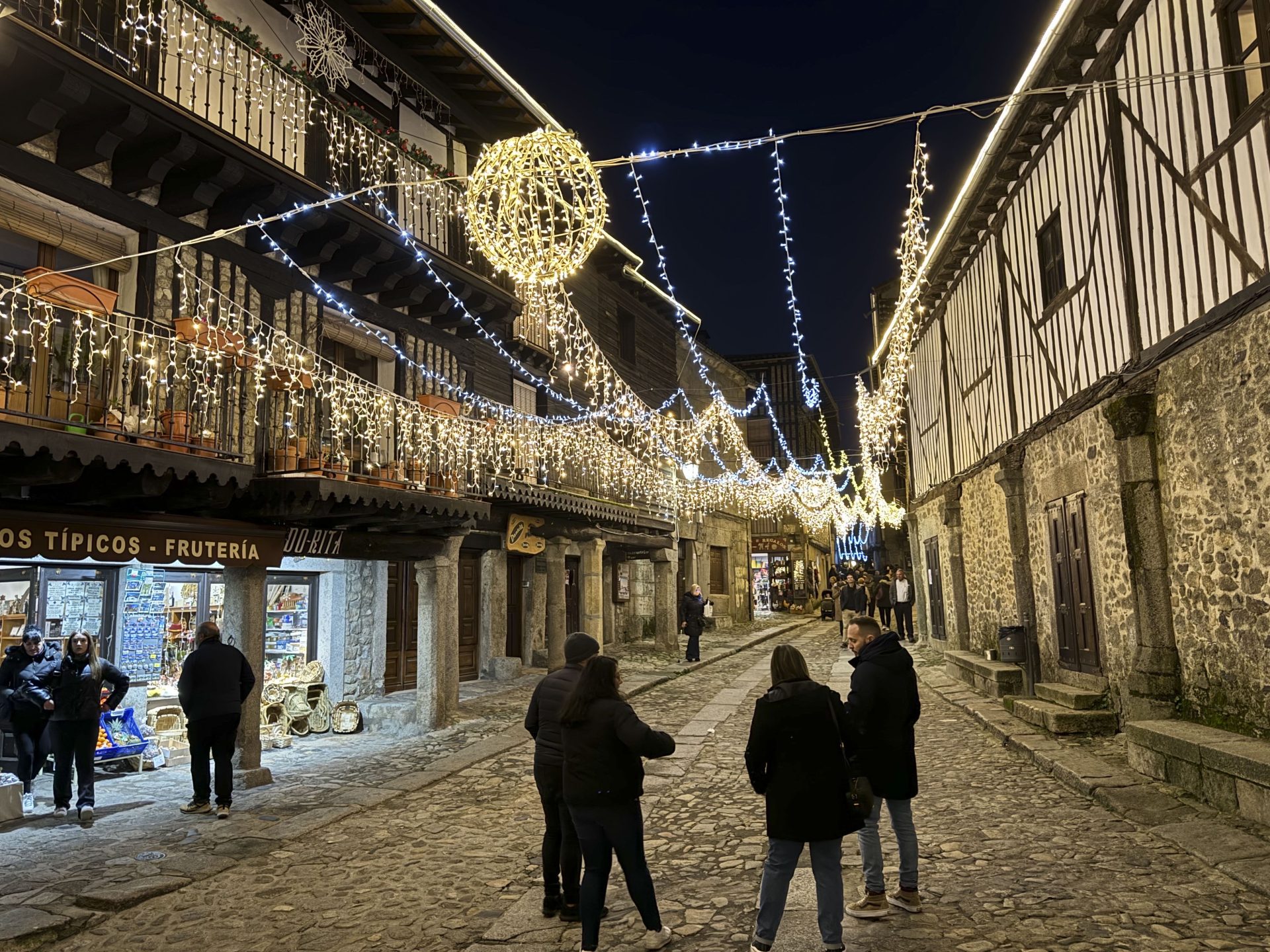 La Alberca (Salamanca): El turismo de iluminación también se enciende ...