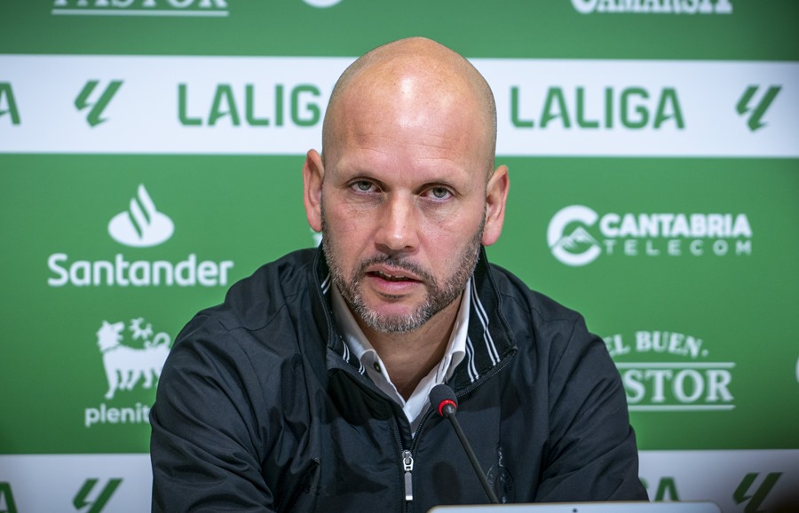 José Alberto: No me preocupa mi renovación con el Racing, estoy ...