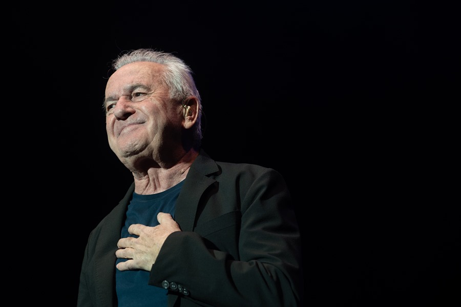 Víctor Manuel anuncia gira sinfónica