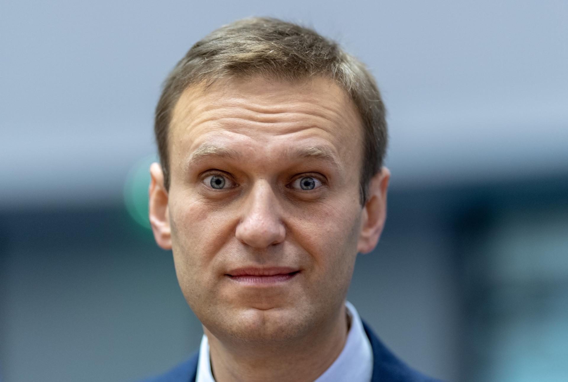 Navalny transferred to another prison, whereabouts unknown - EFE