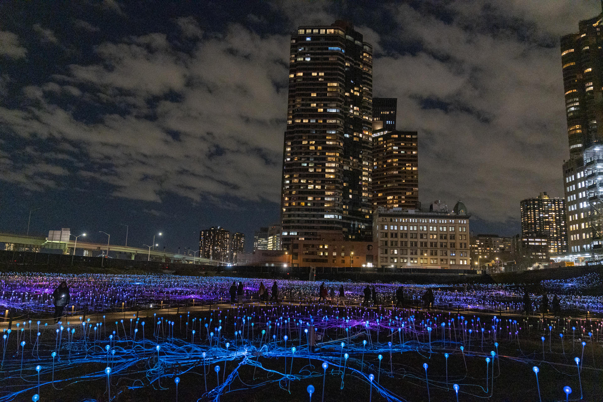 New York's Freedom Plaza lights up with immersive Bruce Munro ...