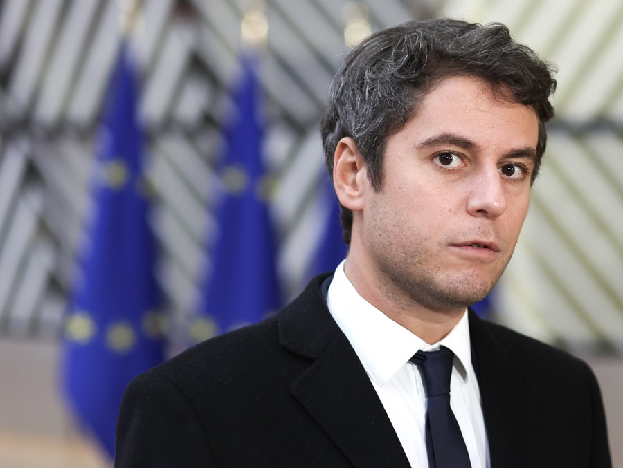 Gabriel Attal, juventud y carisma al rescate de Macron
