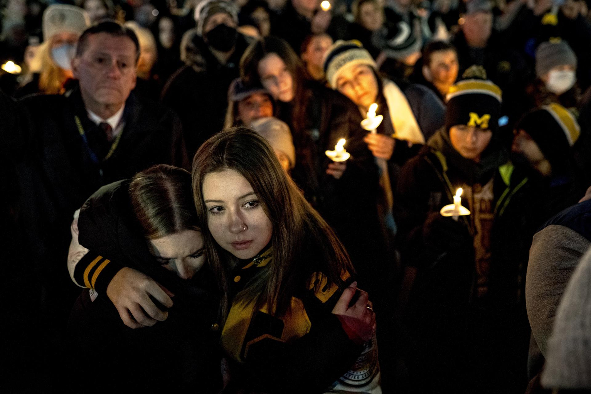 US mother found guilty of manslaughter for son's mass shooting - EFE