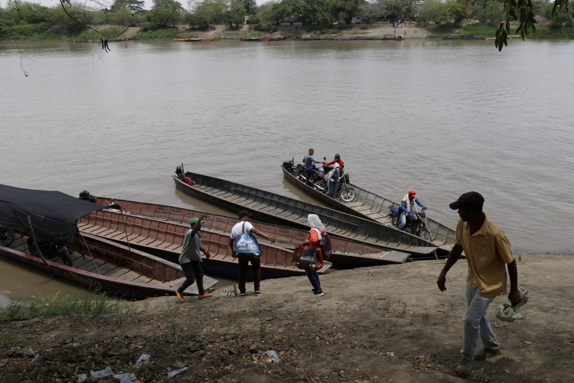 Colombia: Sequía en el río Magdalena deja sin agua a pueblos