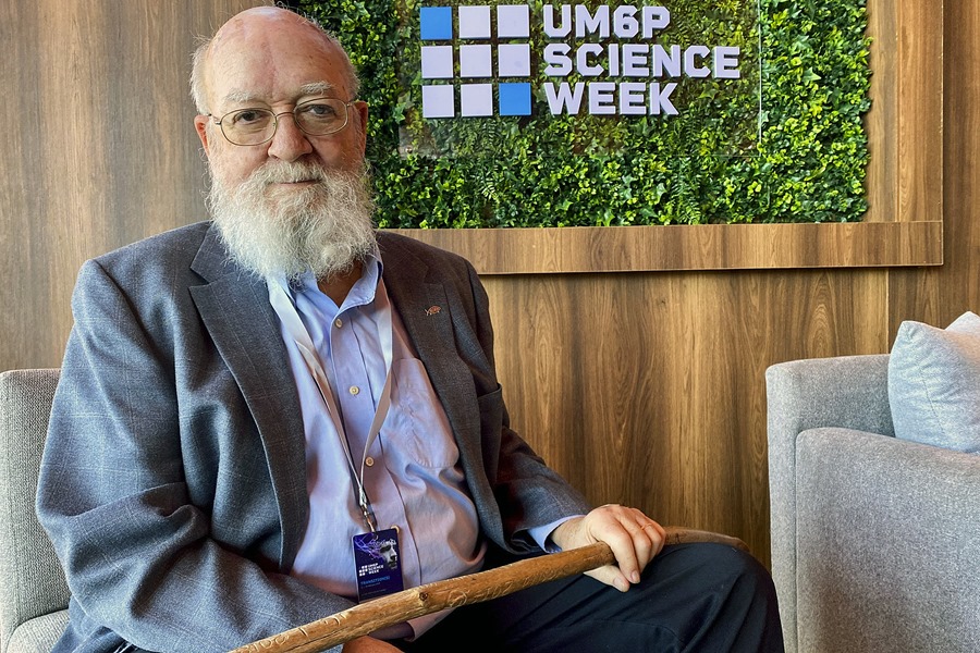 El filósofo estadounidense Daniel Dennett muere a los 82 años por una ...