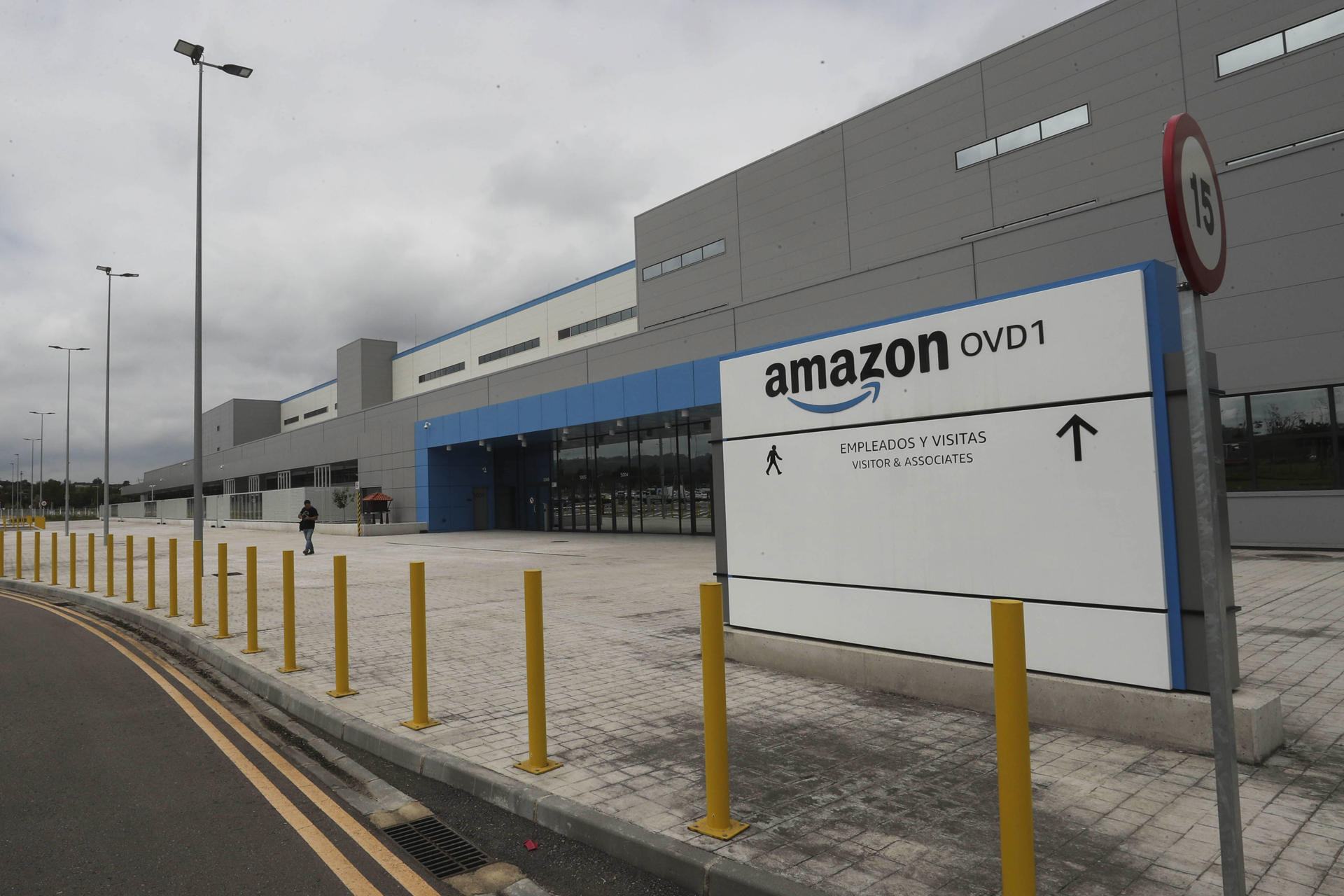 Amazon abrirá en Siero el 2 de septiembre con 400 trabajadores
