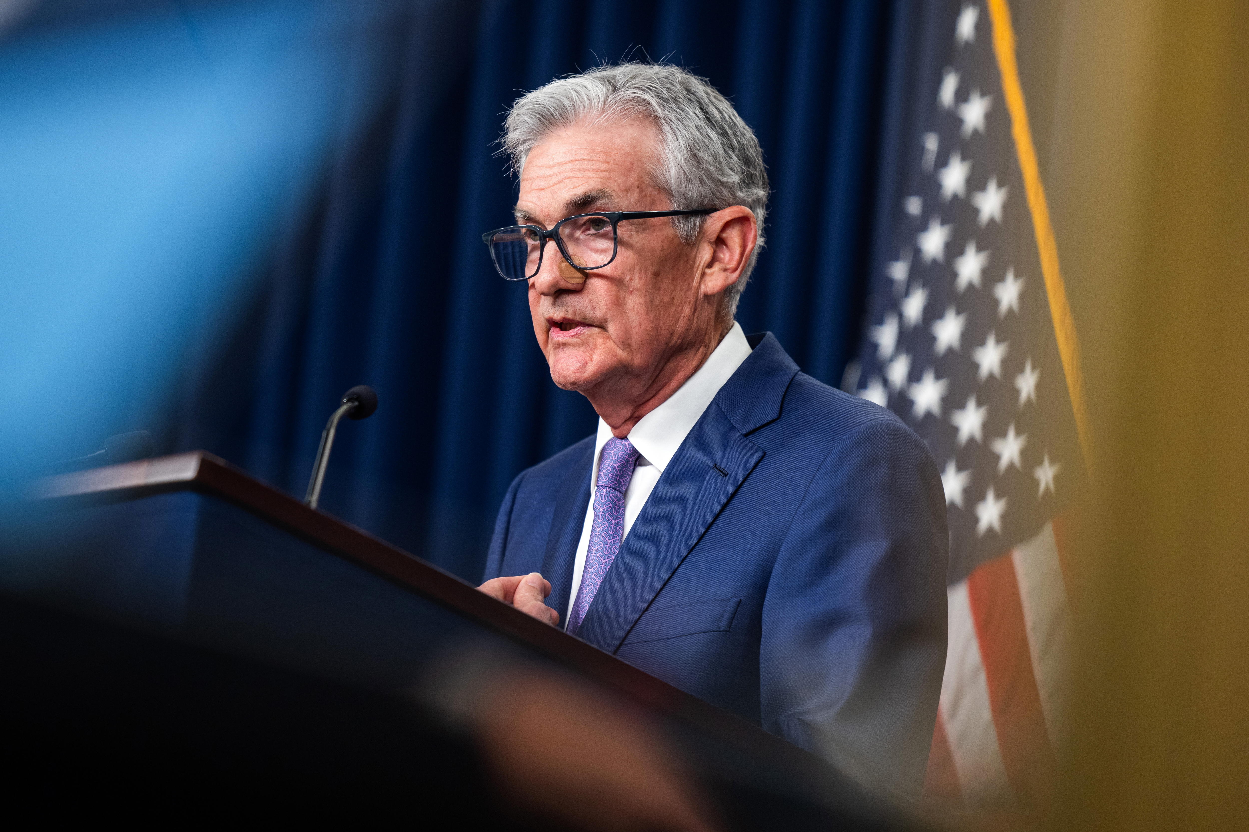 Powell reconoce avances en la inflación