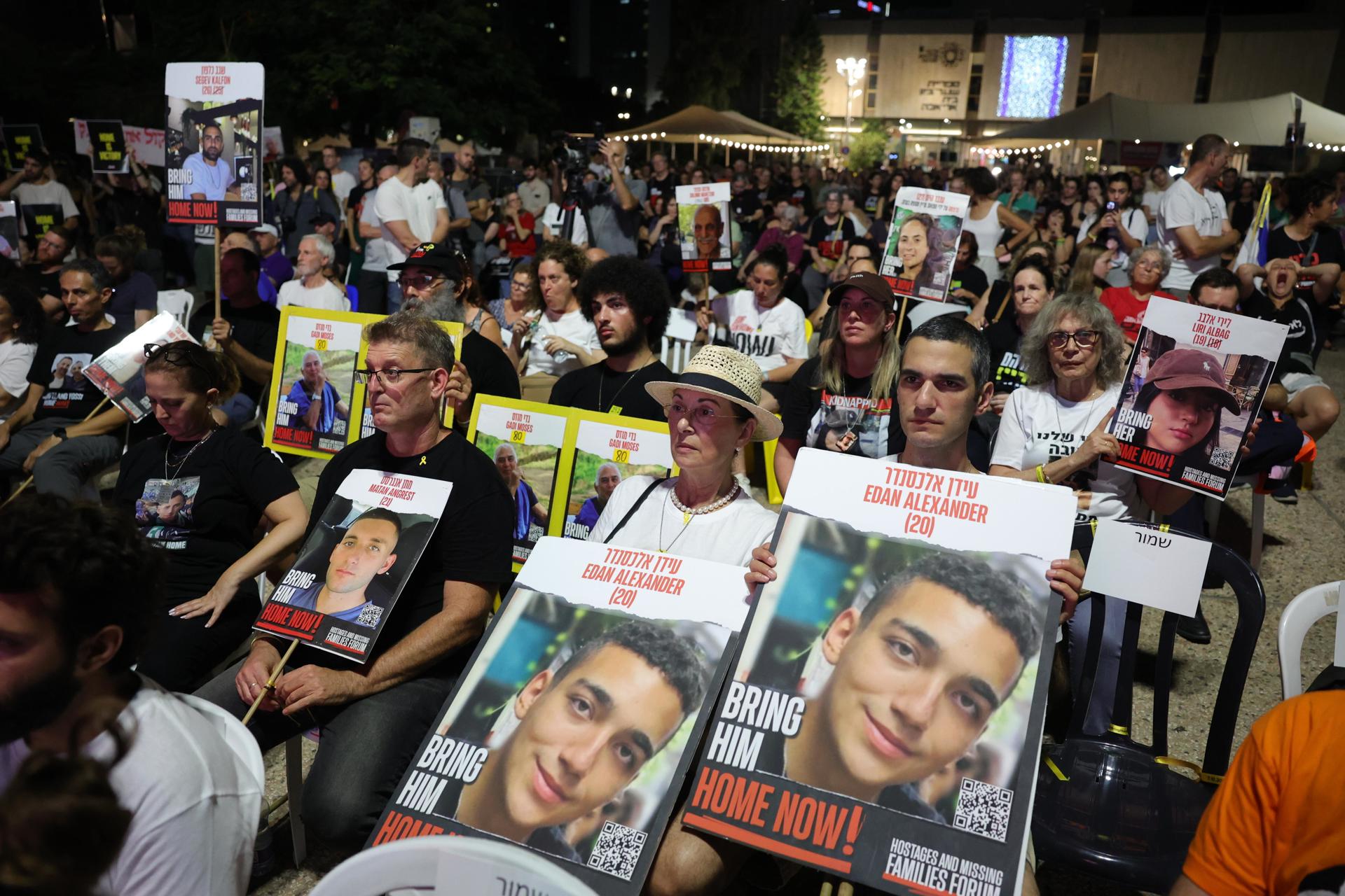 Israeli Forces Recover Bodies of Hostages in Gaza Strip - EFE Noticias