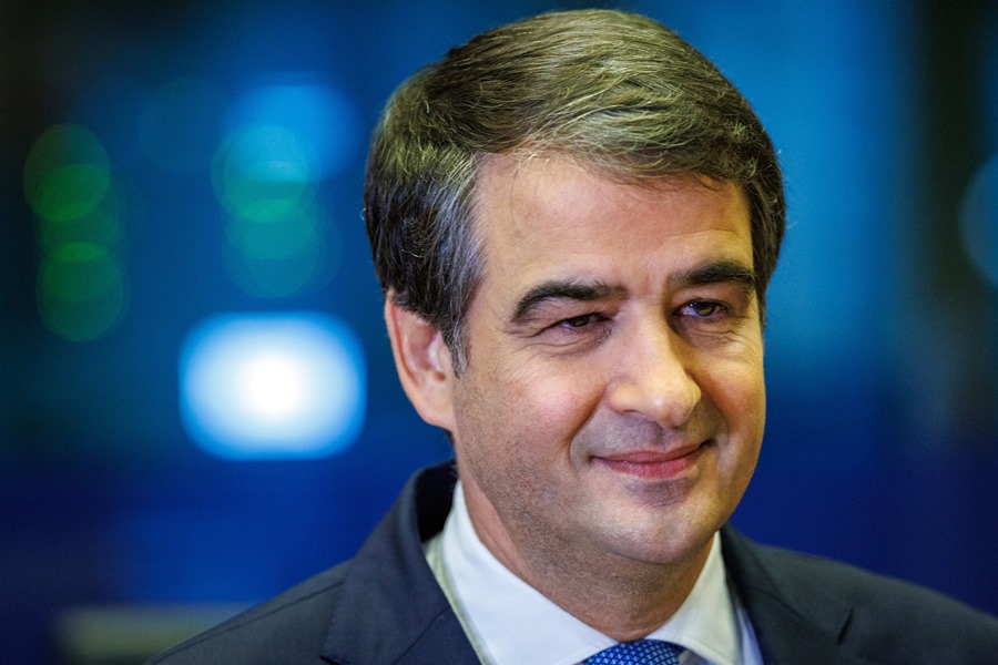 Fitto, el rostro amable de Meloni en Bruselas