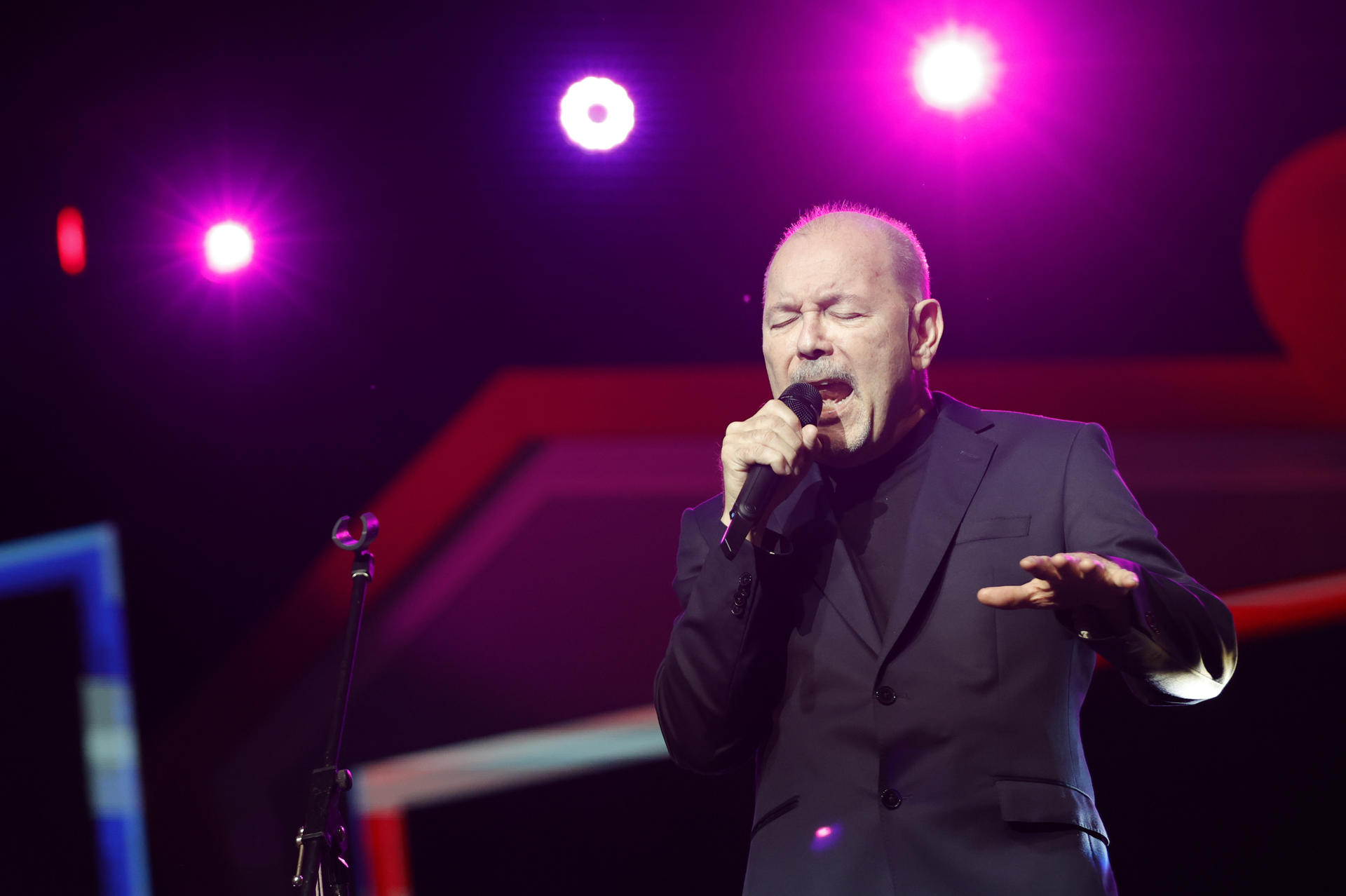 Rubén Blades denuncia el uso de su música en una parodia de Vox