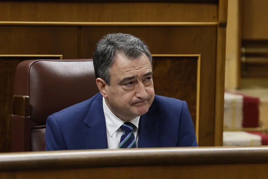 Aitor Esteban se despide del Congreso