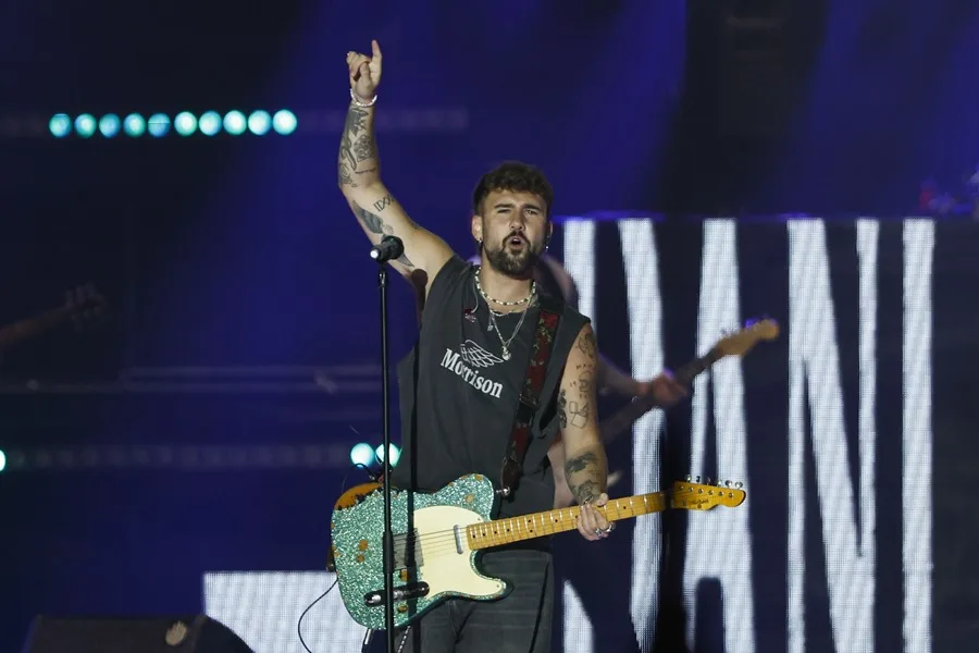El cantante Dani Fernández estrena documental - EFE Noticias