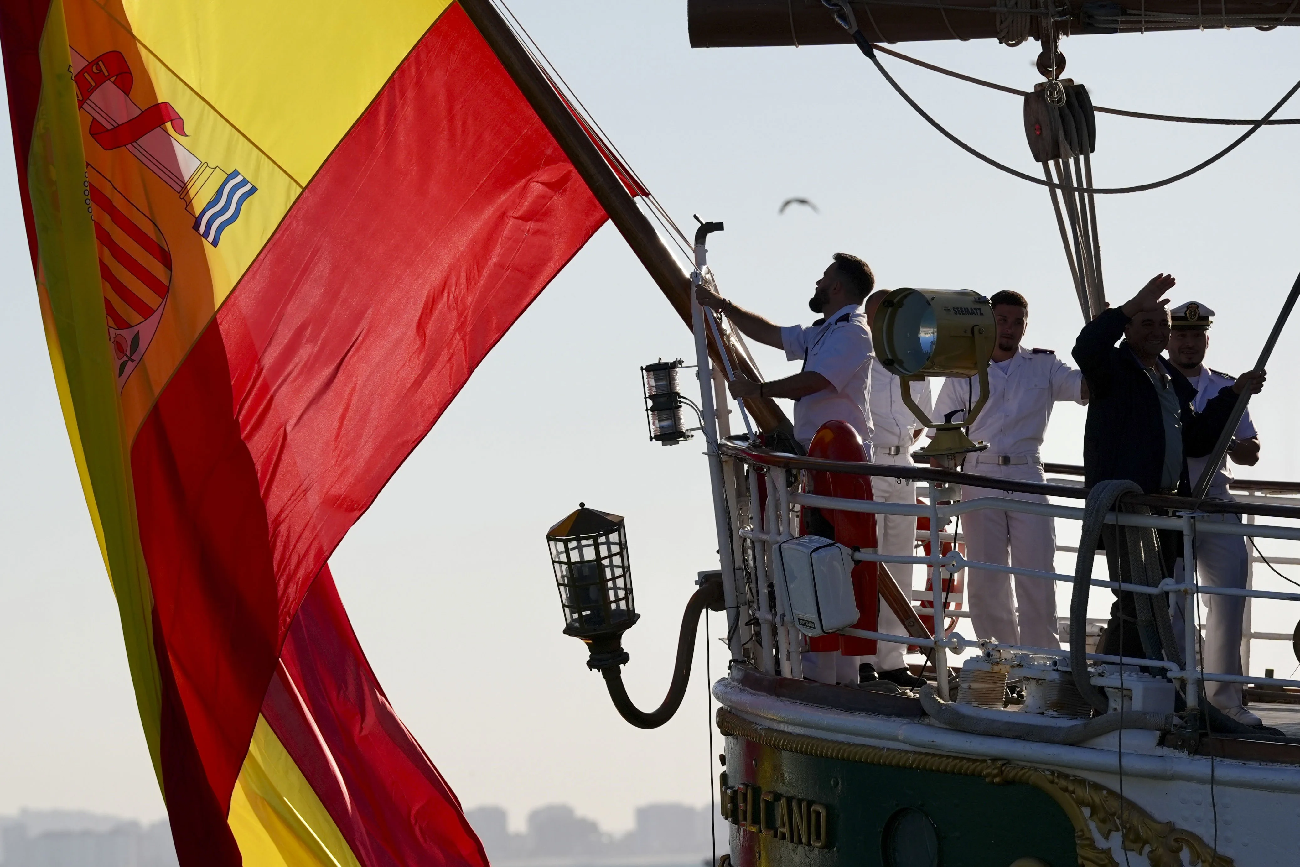 Buque escuela 'JS Elcano' regresa a Cádiz con el deber cumplido