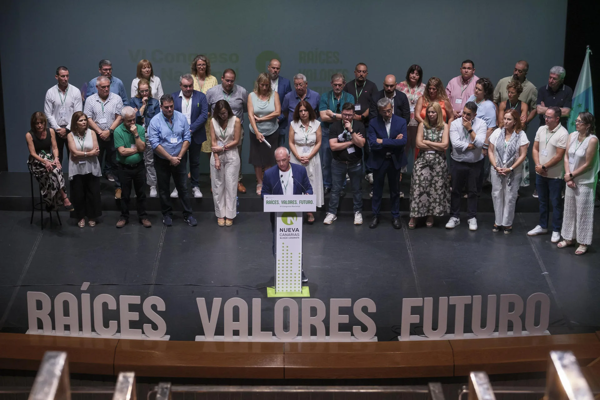 NC elige a Luis Campos secretario general y que sigan Rodríguez y ...