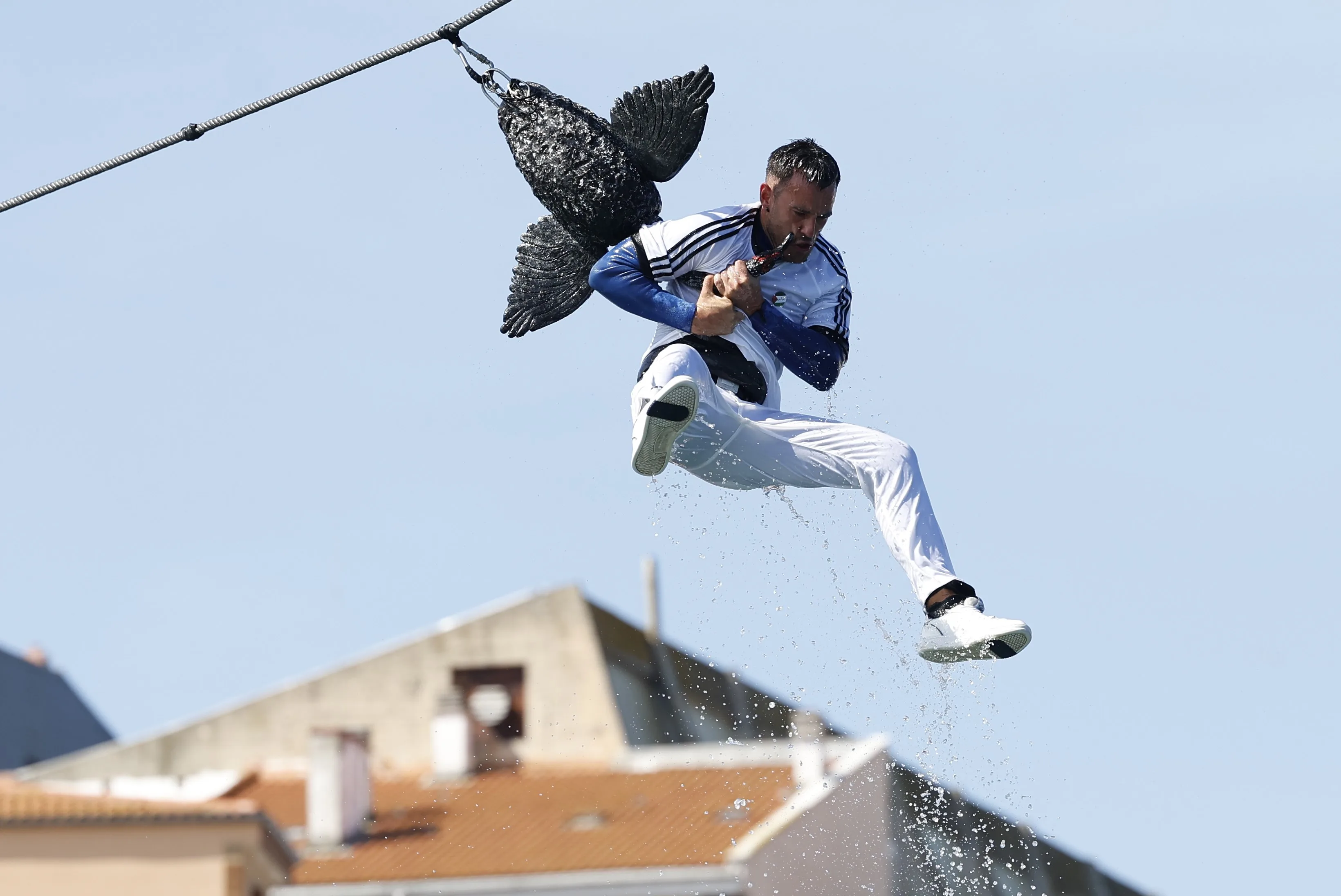 El Día de Gansos deja en Lekeitio espectaculares imágenes - EFE Noticias