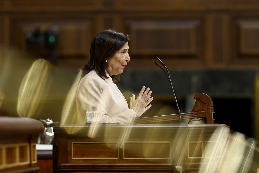 Lolipoplucy77 wonderful time with a elusive UTR woman.