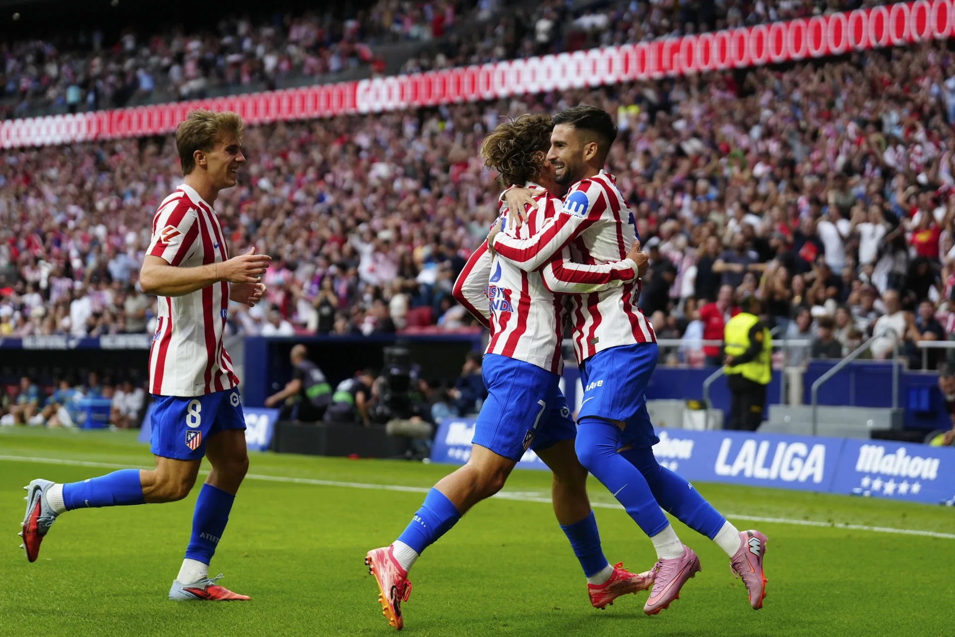 Atlético end Real Madrid's winning streak with 5-2 derby rout