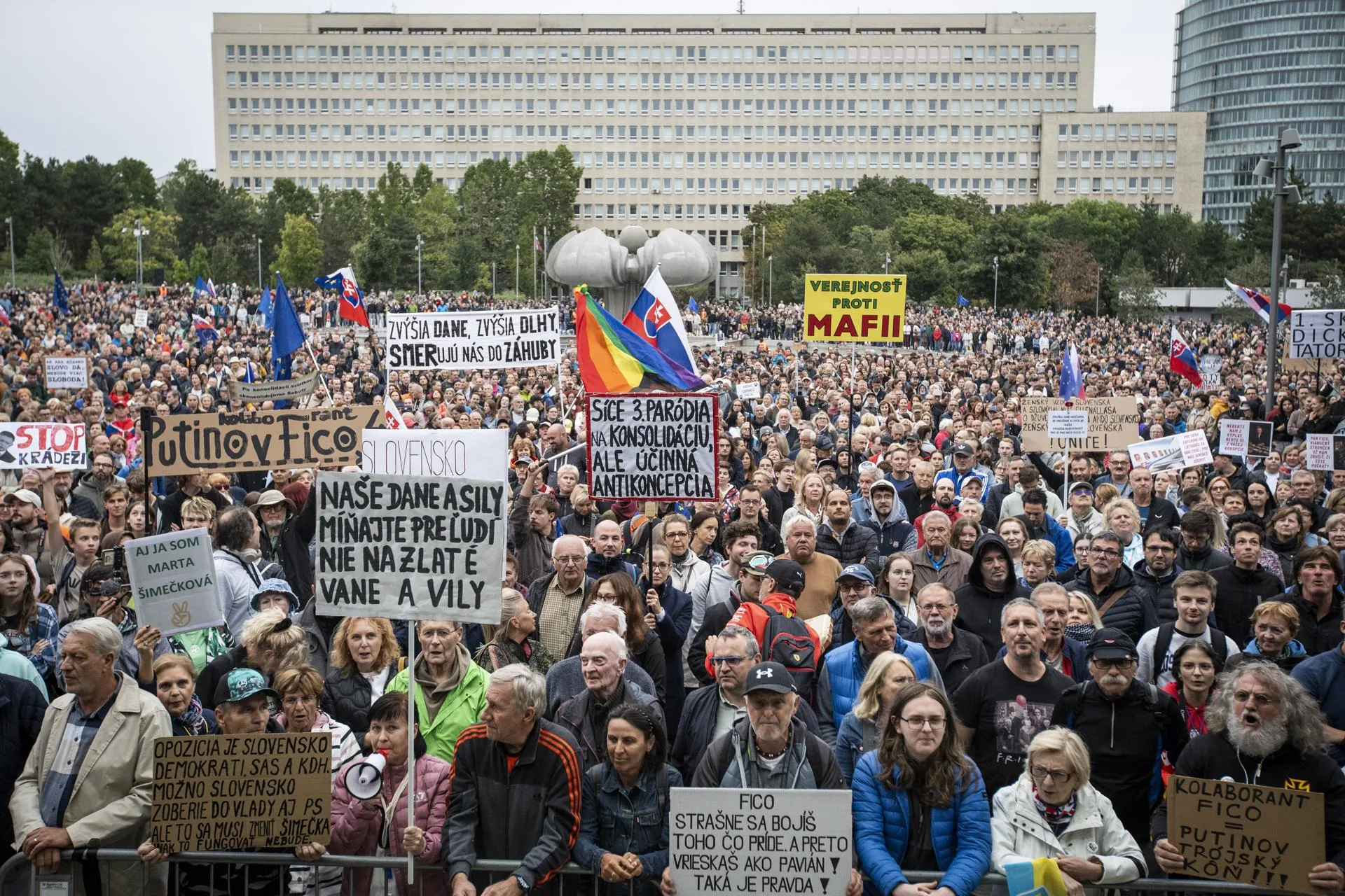 Thousands protest in Slovakia against Fico’s austerity plan