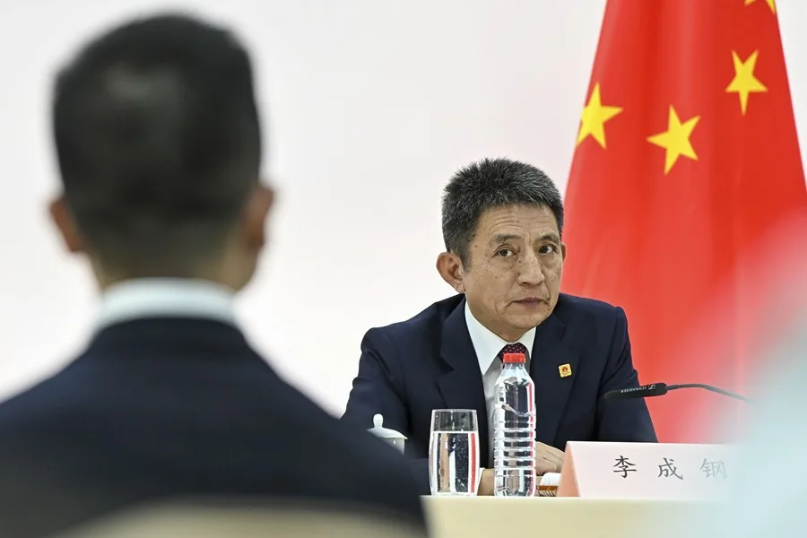 Xi Jinping destituye a Li Chenggang como representante ante la OMC
