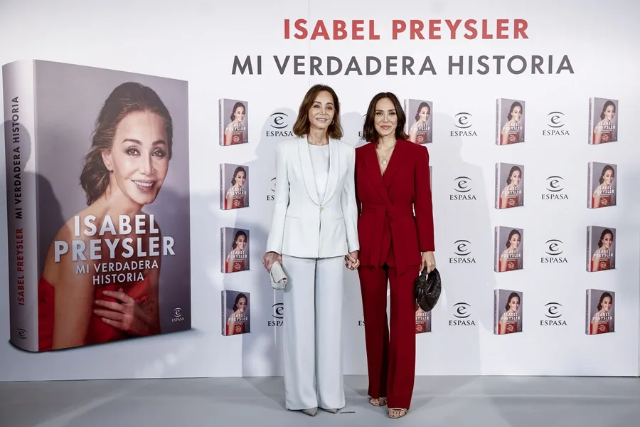 Isabel Preysler presenta su libro 'Mi verdadera historia'