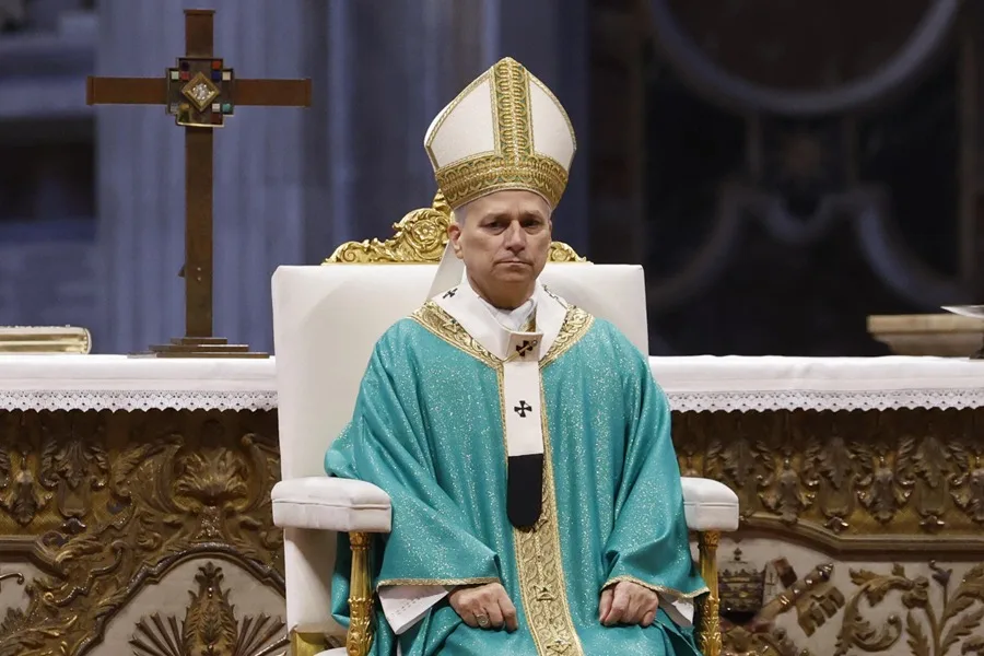 El papa lamenta el trato "irrespetuoso" a los migrantes en EE.UU.