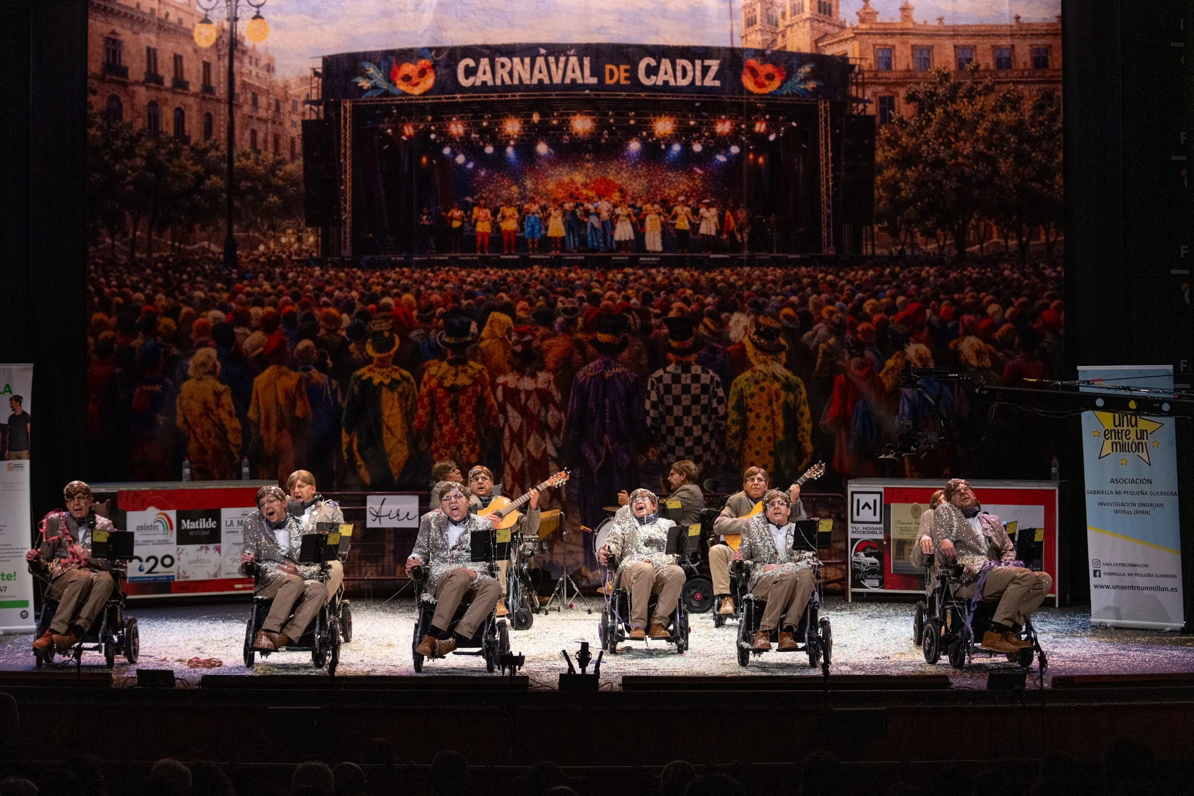 Julio Iglesias ya tiene cuplé en el carnaval de Cádiz