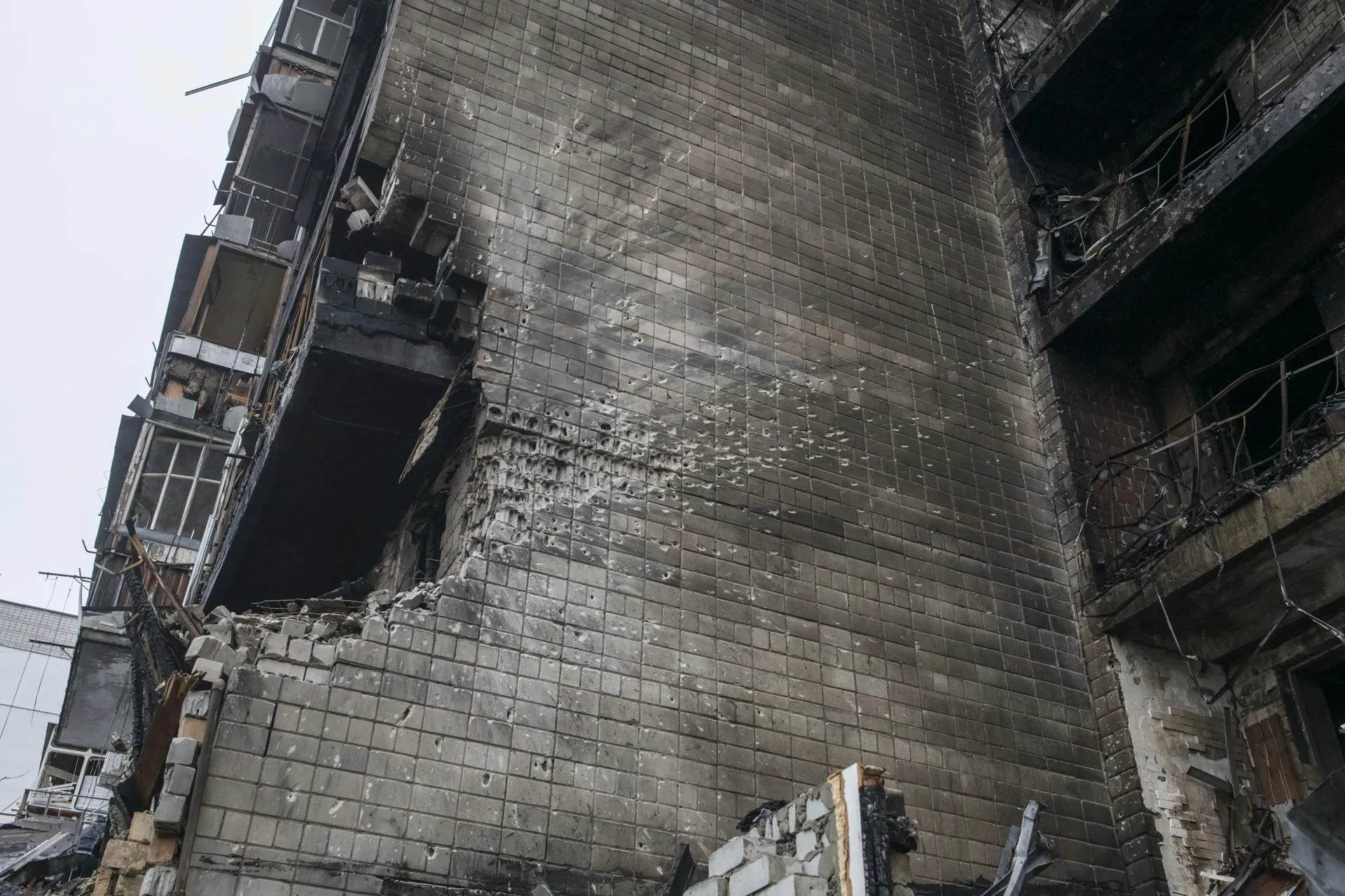 Ukrainian drone attack on Kherson kills 3 healthcare workers - EFE