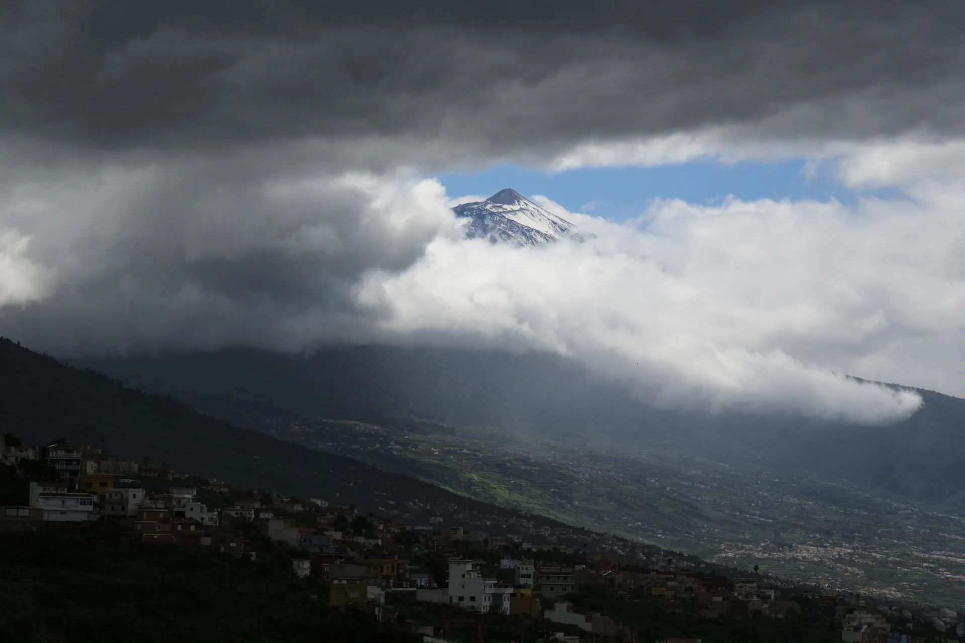 El Gobierno de Canarias suspende las clases el jueves en cinco islas ...