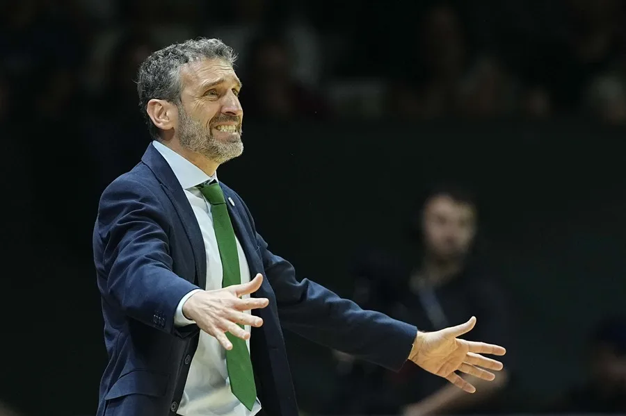 Ibon Navarro no seguirá como entrenador del Unicaja la próxima temporada