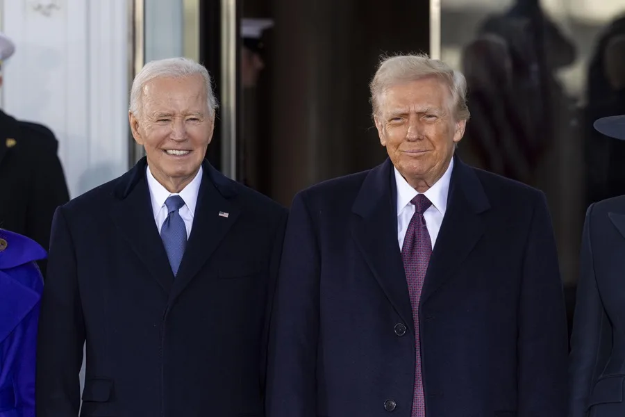 Trump evalúa crear fondo para sus aliados investigados en Gobierno Biden