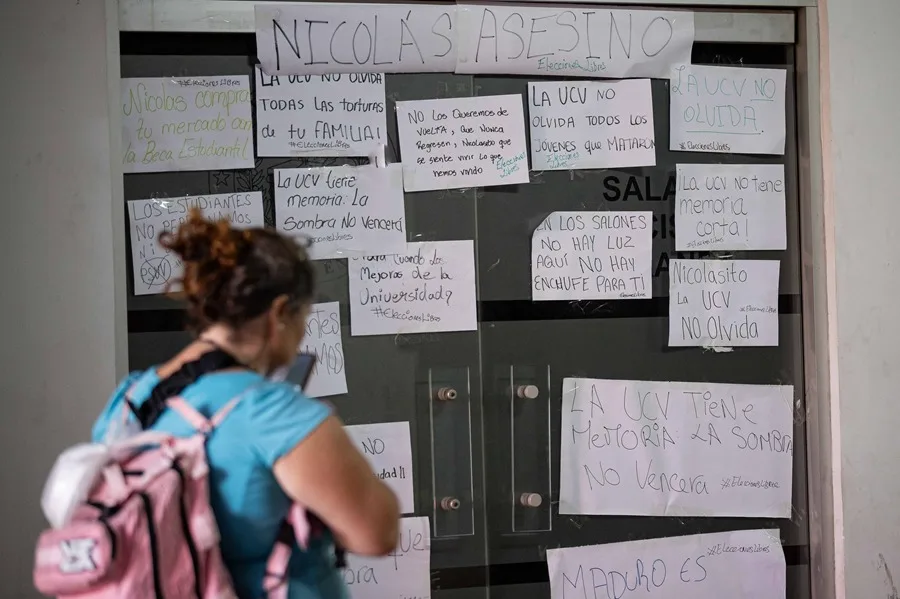 Estudiantes universitarios protestan en Venezuela en contra de una ...